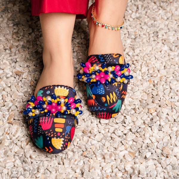 Folklore – RetroWalk